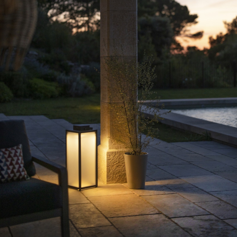 Lanterne LED solaire Tinka Tradition - Les Jardins | Comptoir des Lustres